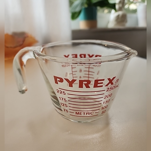 Pyrex | Kitchen | Vintage Pyrex 58 Red Letter D Handle Cup 8oz Glass ...